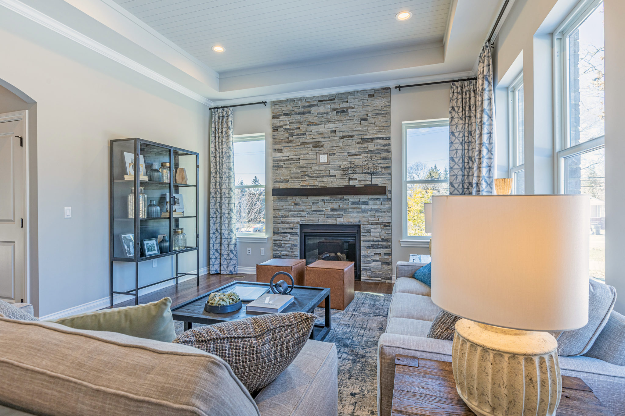 MI Barclay - Side Entry - Lombardo Homes